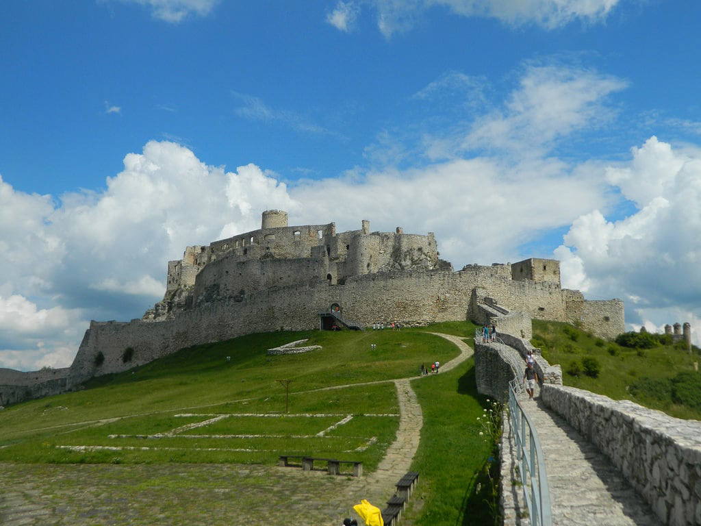 Zipser Burg in Slowakei. Fotos, Filme, Öffnungszeiten, Tickets ...